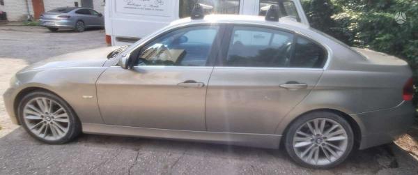 Brūns BMW 325 2009 Kauņa, ar dzinēja tilpumu 2.99 L un nobraukumu 360 tūkst. km par 3600 €, foto 9 vietnē AUTOMOTO.COM.LV