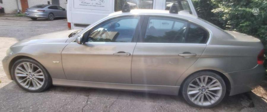 Brown BMW 325 2009 in Kaunas, with an engine capacity of 2.99 L and mileage of 360 thousand km for 3600 €, photo 10 on AUTOMOTO.COM.LV