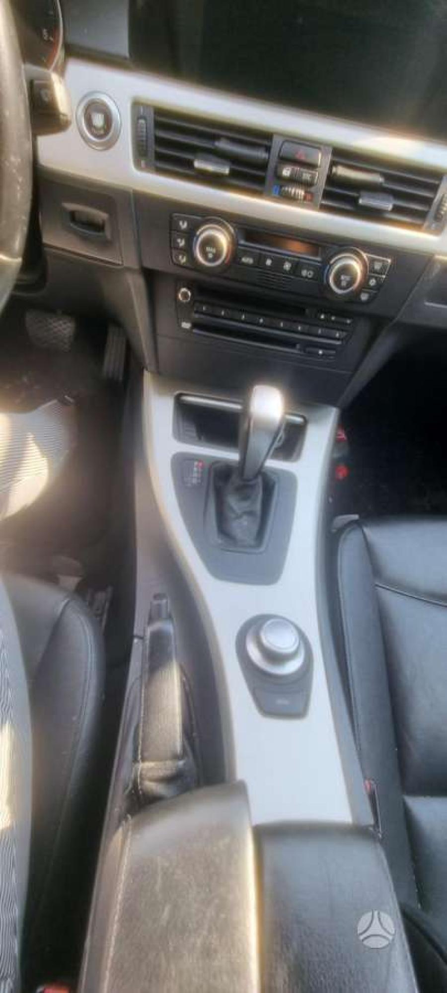 Brown BMW 325 2009 in Kaunas, with an engine capacity of 2.99 L and mileage of 360 thousand km for 3600 €, photo 15 on AUTOMOTO.COM.LV
