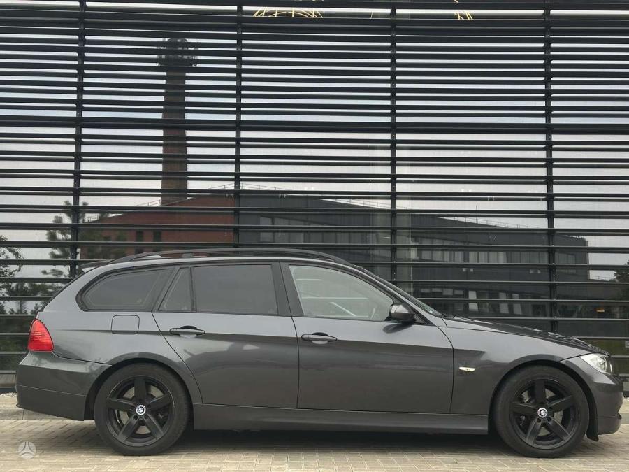 Brūns BMW 325 2007 Klaipėda, ar dzinēja tilpumu 3.00 L un nobraukumu 278 tūkst. km par 3850 €, foto 5 vietnē AUTOMOTO.COM.LV