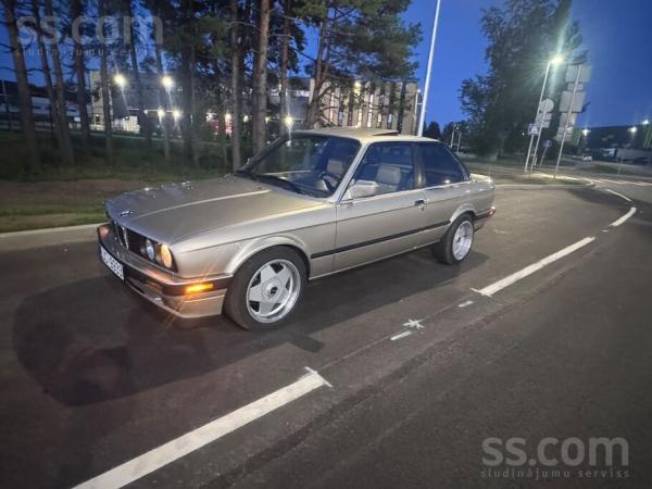 БМВ 325 1989 в Рига, объемом двигателя 2.50 л и пробегом 0 тыс. км за 39800 €, фото 6 на AUTOMOTO.COM.LV