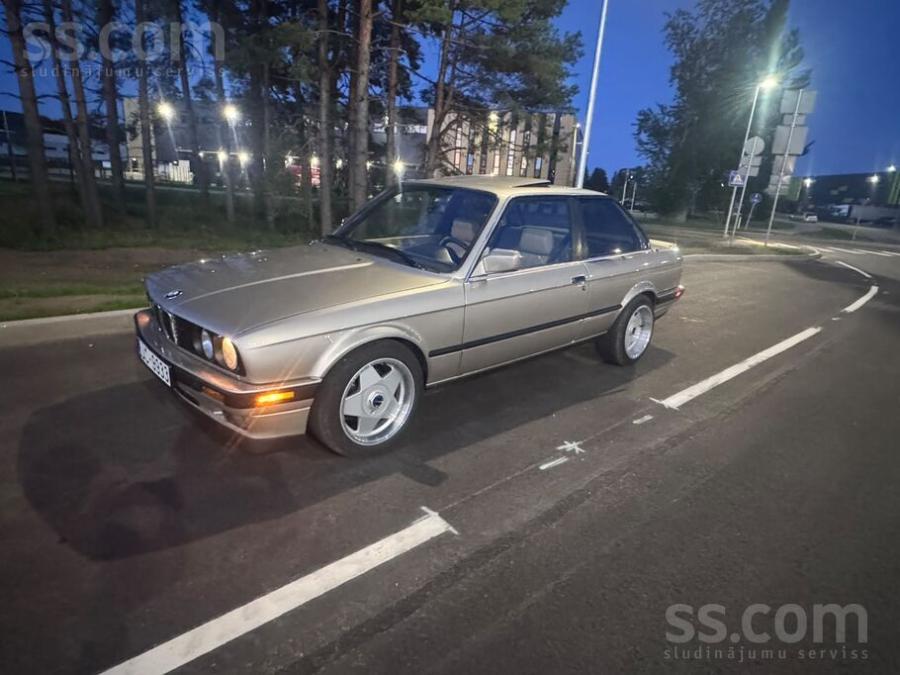 БМВ 325 1989 в Рига, объемом двигателя 2.50 л и пробегом 0 тыс. км за 39800 €, фото 7 на AUTOMOTO.COM.LV