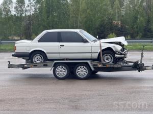 БМВ 325 1989 в Рига, объемом двигателя 2.50 л и пробегом 0 тыс. км за 39800 €, фото 8 на AUTOMOTO.COM.LV