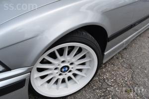 BMW 325 1993 in Kuldiga, with an engine capacity of 2.50 L and mileage of 0 thousand km for 6990 €, photo 17 on AUTOMOTO.COM.LV