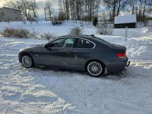 BMW 325 2006 in Utena, with an engine capacity of 2.50 L and mileage of 250 thousand km for 4200 €, photo 5 on AUTOMOTO.COM.LV