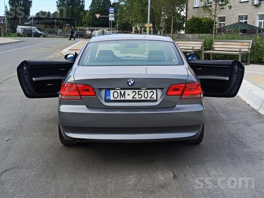 BMW 325 2006 in Riga, with an engine capacity of 2.50 L and mileage of 328 thousand km for 5790 €, photo 7 on AUTOMOTO.COM.LV