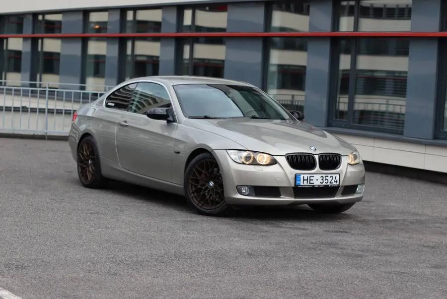 BMW 325 2008 in Riga, with an engine capacity of 3.00 L and mileage of 176 thousand km for 6480 €, photo 1 on AUTOMOTO.COM.LV