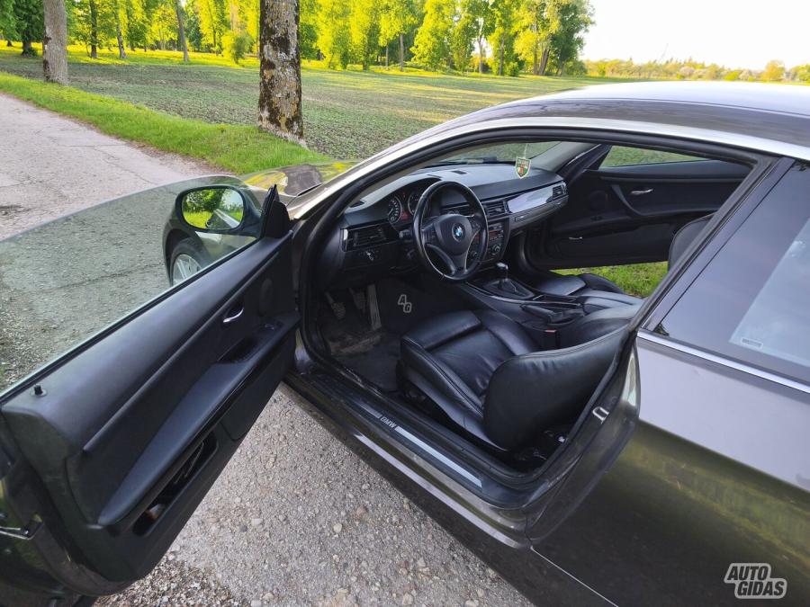 BMW 325 2009 Kauņa, ar dzinēja tilpumu 3.00 L un nobraukumu 340 tūkst. km par 6500 €, foto 13 vietnē AUTOMOTO.COM.LV