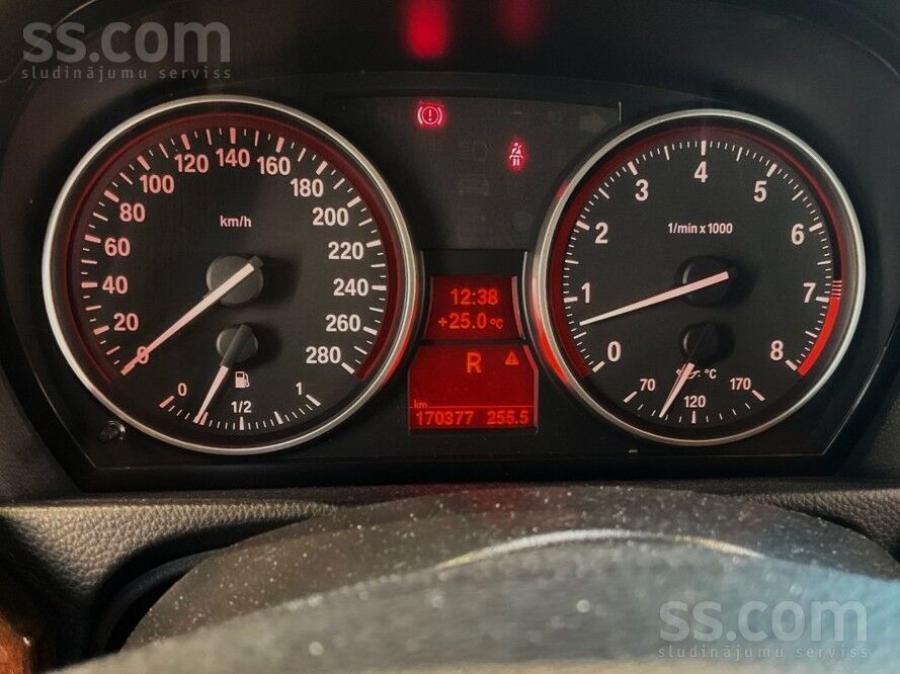 BMW 325 2009 Rīga, ar dzinēja tilpumu 3.00 L un nobraukumu 170 tūkst. km par 10790 €, foto 9 vietnē AUTOMOTO.COM.LV