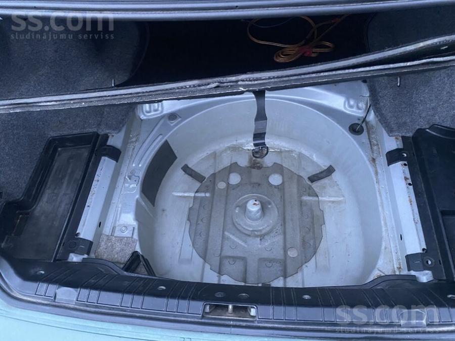 Zaļš BMW 325 2004 Rīga, ar dzinēja tilpumu 2.50 L un nobraukumu 300 tūkst. km par 4500 €, foto 19 vietnē AUTOMOTO.COM.LV