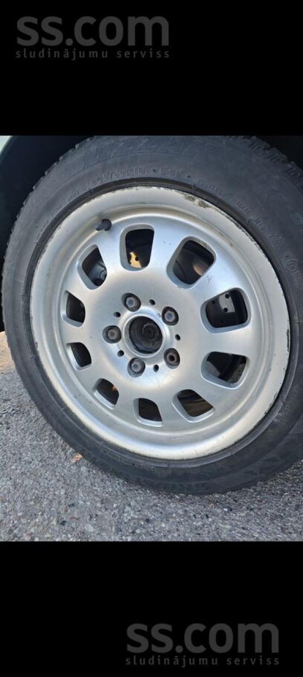 Zaļš BMW 325 2002 Rīga, ar dzinēja tilpumu 2.50 L un nobraukumu 134 tūkst. km par 2700 €, foto 7 vietnē AUTOMOTO.COM.LV