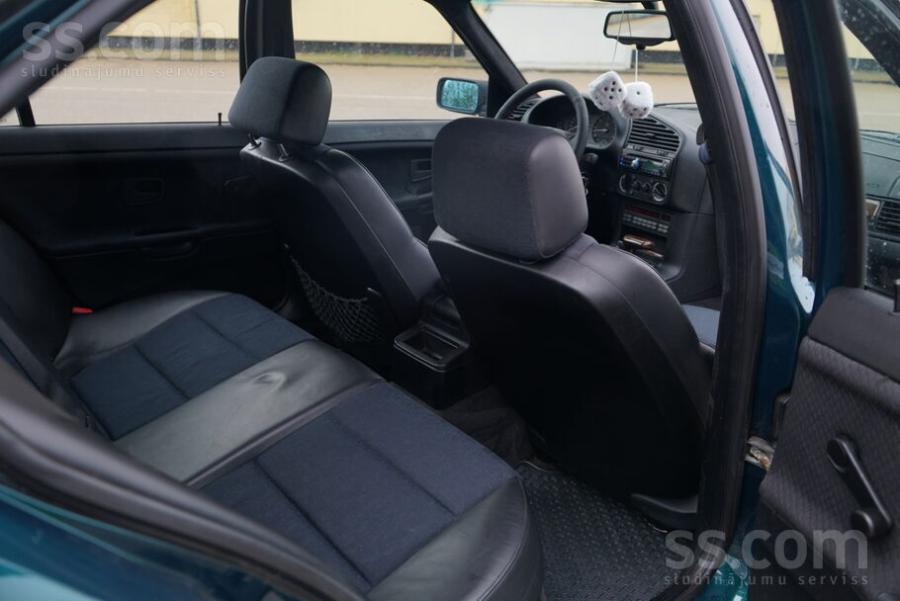 Zaļš BMW 325 1995 Rīga, ar dzinēja tilpumu 2.50 L un nobraukumu 205 tūkst. km par 5499 €, foto 9 vietnē AUTOMOTO.COM.LV