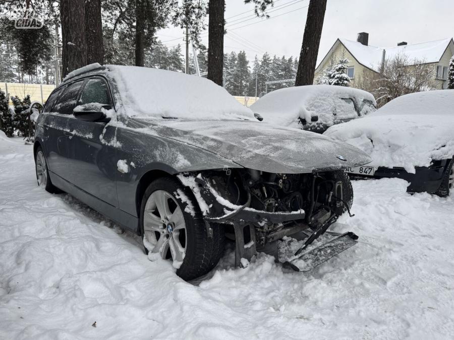 Zaļš BMW 325 2007 Viļņa, ar dzinēja tilpumu 3.00 L un nobraukumu 260 tūkst. km par 2000 €, foto 2 vietnē AUTOMOTO.COM.LV