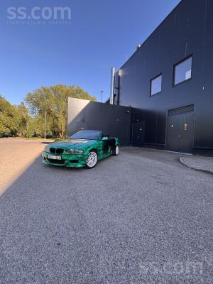 Pelēks BMW 325 2001 Rīga, ar dzinēja tilpumu 2.50 L un nobraukumu 285 tūkst. km par 4700 €, foto 3 vietnē AUTOMOTO.COM.LV