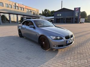 Grey BMW 325 2006 in Kuldiga, with an engine capacity of 3.00 L and mileage of 129 thousand km for 6200 €, photo 11 on AUTOMOTO.COM.LV