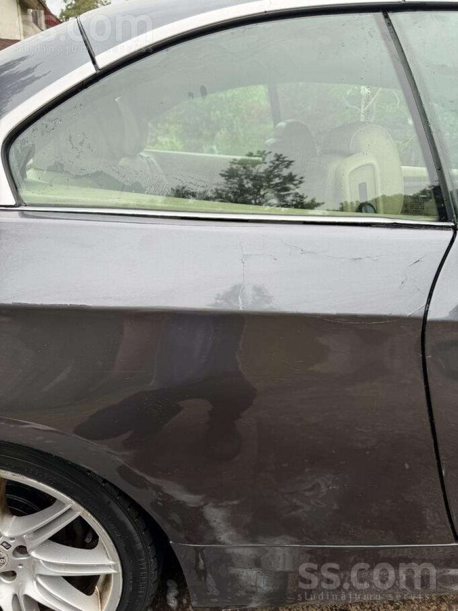 Pelēks BMW 325 2007 Rīga, ar dzinēja tilpumu 3.00 L un nobraukumu 360 tūkst. km par 4700 €, foto 11 vietnē AUTOMOTO.COM.LV