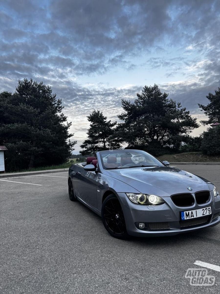 Grey BMW 325 2007 in Kaisiadorys, with an engine capacity of 3.00 L and mileage of 253 thousand km for 8800 €, photo 14 on AUTOMOTO.COM.LV