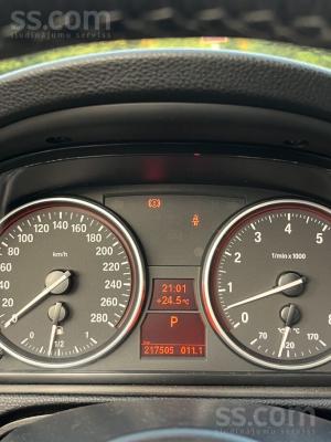 Grey BMW 325 2007 in Riga, with an engine capacity of 3.00 L and mileage of 218 thousand km for 6400 €, photo 13 on AUTOMOTO.COM.LV
