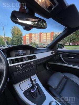 Grey BMW 325 2007 in Riga, with an engine capacity of 3.00 L and mileage of 218 thousand km for 6400 €, photo 14 on AUTOMOTO.COM.LV