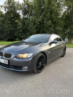 Grey BMW 325 2007 in Riga, with an engine capacity of 3.00 L and mileage of 218 thousand km for 6400 €, photo 16 on AUTOMOTO.COM.LV