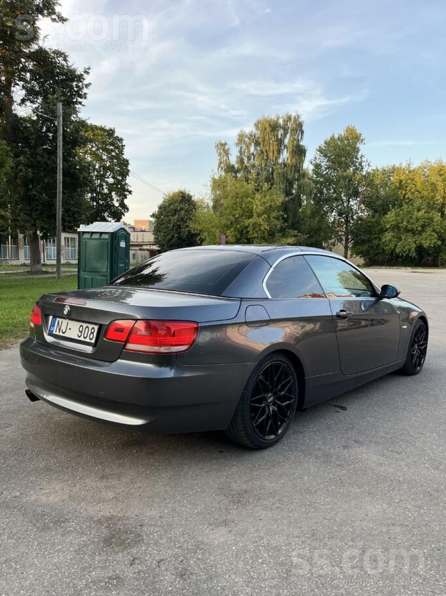 Grey BMW 325 2007 in Riga, with an engine capacity of 3.00 L and mileage of 218 thousand km for 6400 €, photo 18 on AUTOMOTO.COM.LV