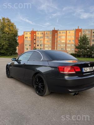 Grey BMW 325 2007 in Riga, with an engine capacity of 3.00 L and mileage of 218 thousand km for 6400 €, photo 19 on AUTOMOTO.COM.LV