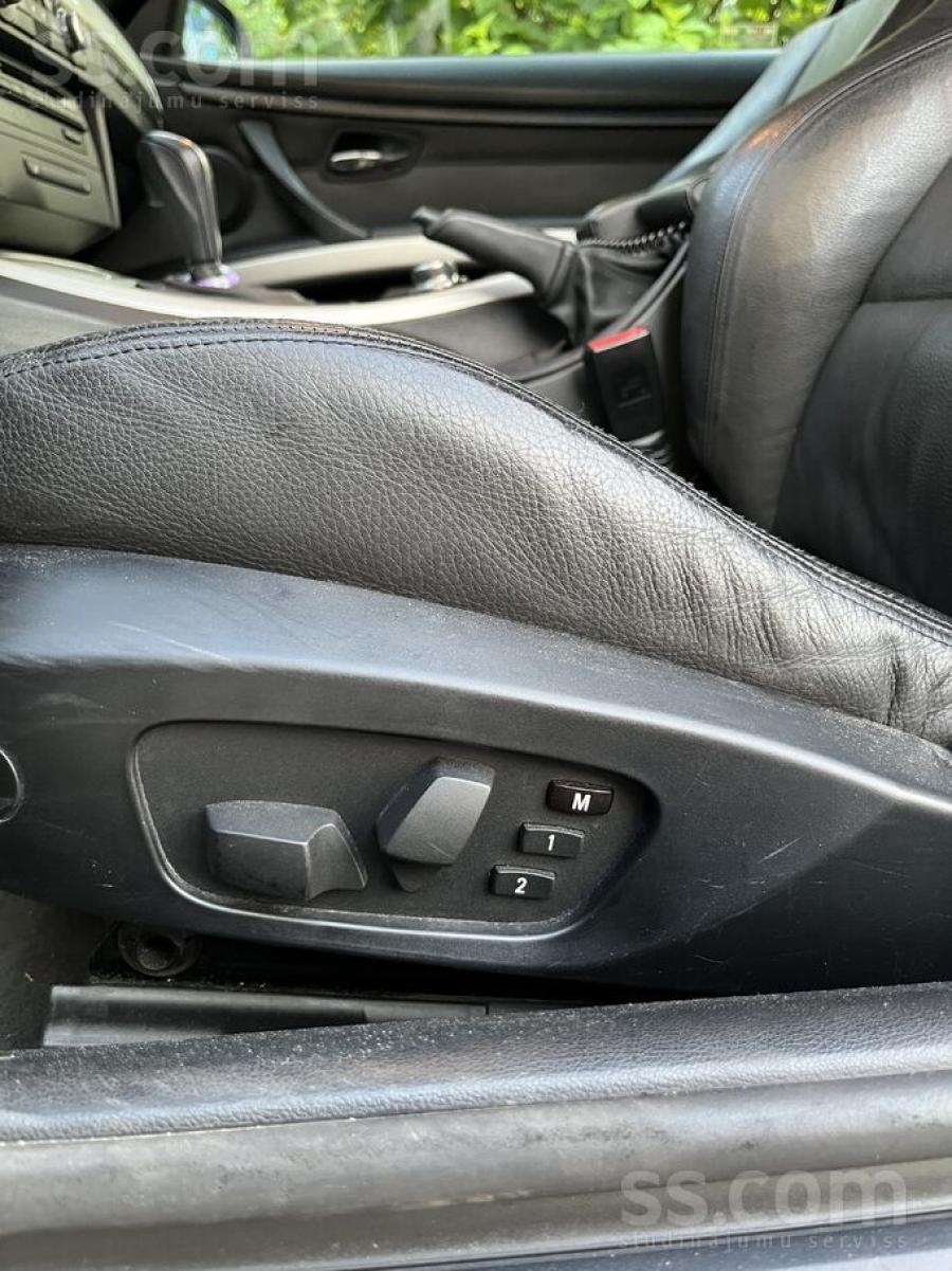 Grey BMW 325 2007 in Riga, with an engine capacity of 3.00 L and mileage of 218 thousand km for 6400 €, photo 22 on AUTOMOTO.COM.LV
