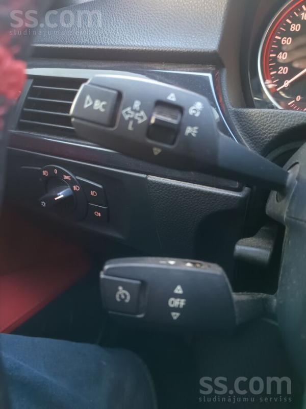 Grey BMW 325 2007 in Riga, with an engine capacity of 3.00 L and mileage of 334 thousand km for 7000 €, photo 10 on AUTOMOTO.COM.LV