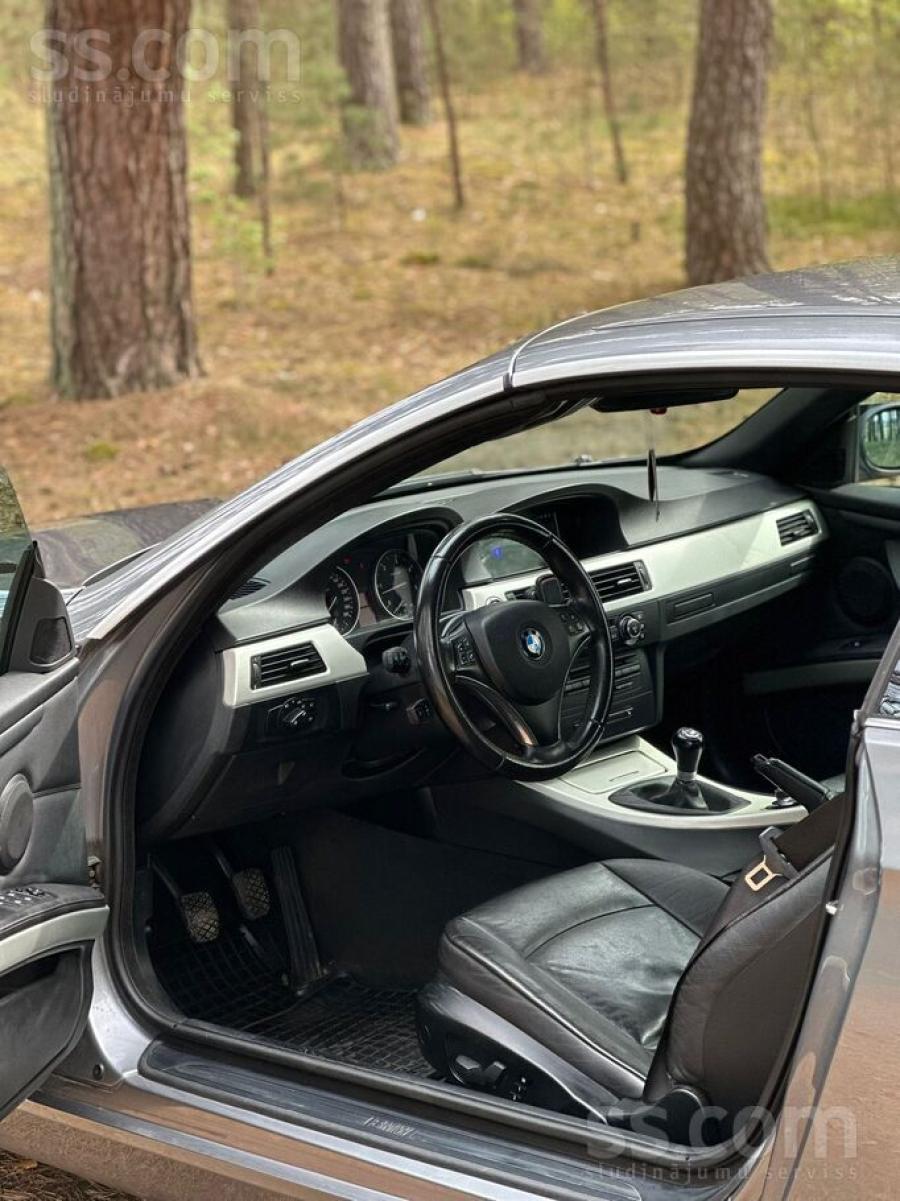 Grey BMW 325 2008 in Daugavpils, with an engine capacity of 3.00 L and mileage of 235 thousand km for 8700 €, photo 8 on AUTOMOTO.COM.LV