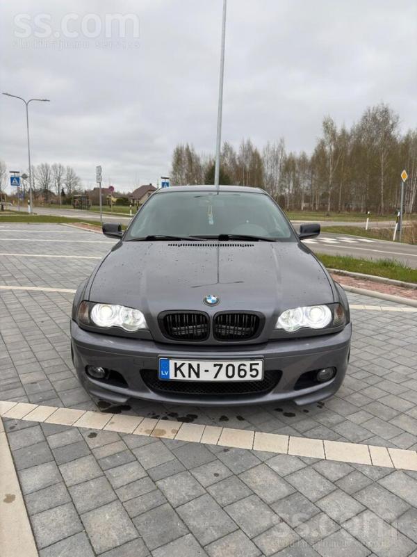 Pelēks BMW 325 2002 Jelgava, ar dzinēja tilpumu 2.50 L un nobraukumu 323 tūkst. km par 4950 €, foto 2 vietnē AUTOMOTO.COM.LV