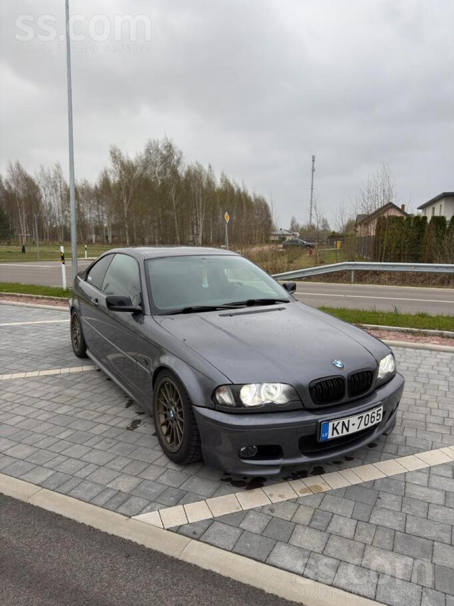 Grey BMW 325 2002 in Jelgava, with an engine capacity of 2.50 L and mileage of 323 thousand km for 4950 €, photo 4 on AUTOMOTO.COM.LV