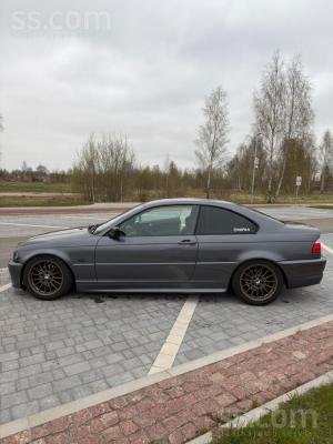 Grey BMW 325 2002 in Jelgava, with an engine capacity of 2.50 L and mileage of 323 thousand km for 4950 €, photo 8 on AUTOMOTO.COM.LV