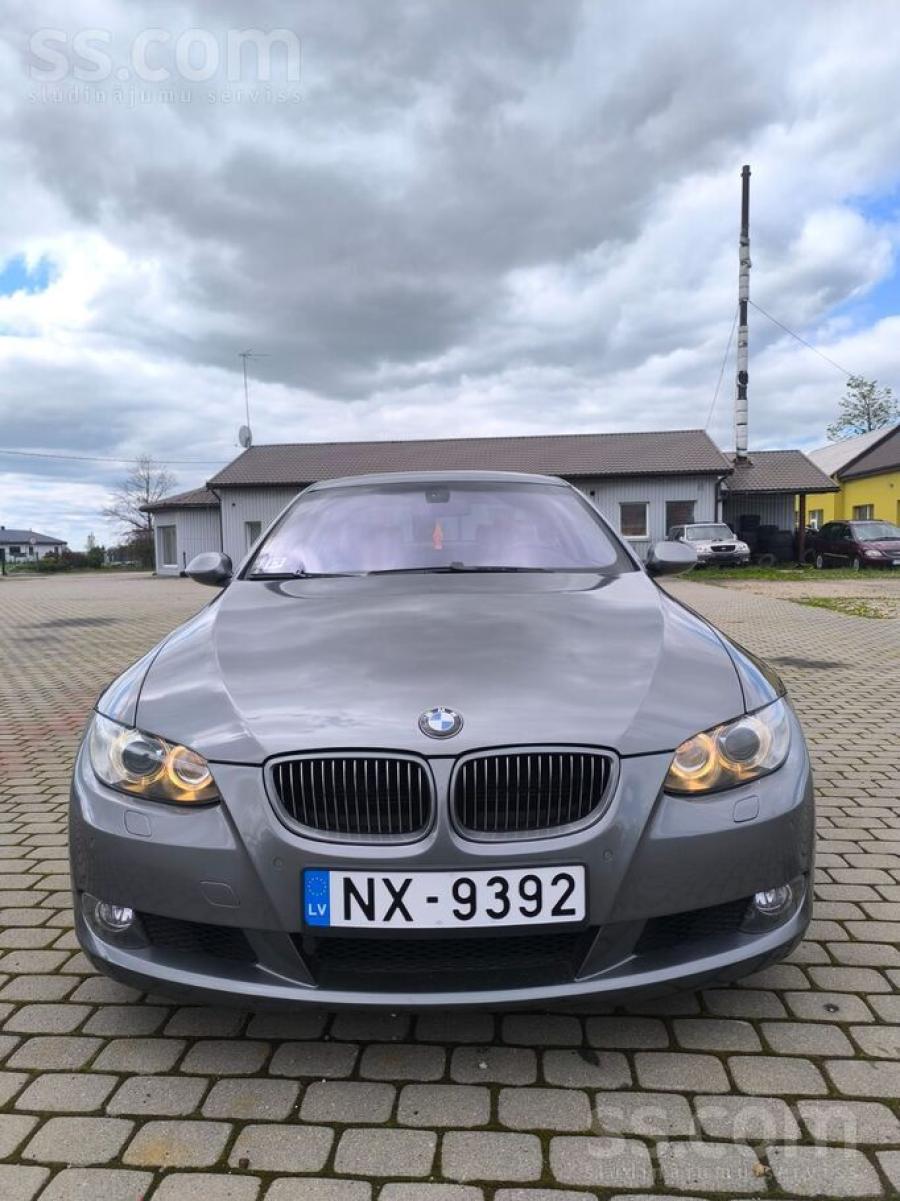 Pelēks BMW 325 2006 Bauska, ar dzinēja tilpumu 3.00 L un nobraukumu 360 tūkst. km par 5400 €, foto 1 vietnē AUTOMOTO.COM.LV