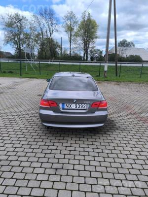Pelēks BMW 325 2006 Bauska, ar dzinēja tilpumu 3.00 L un nobraukumu 360 tūkst. km par 5400 €, foto 2 vietnē AUTOMOTO.COM.LV