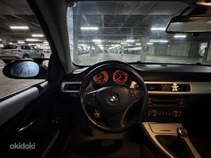 Grey BMW 325 2006 in Tallinn, with an engine capacity of 0.16 L and mileage of 240 thousand km for 7000 €, photo 11 on AUTOMOTO.COM.LV