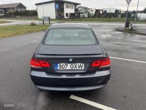 Grey BMW 325 2006 in Tallinn, with an engine capacity of 0.16 L and mileage of 240 thousand km for 7000 €, photo 16 on AUTOMOTO.COM.LV