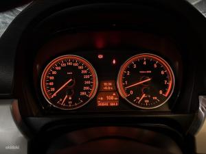 Grey BMW 325 2006 in Tallinn, with an engine capacity of 0.16 L and mileage of 240 thousand km for 7000 €, photo 19 on AUTOMOTO.COM.LV