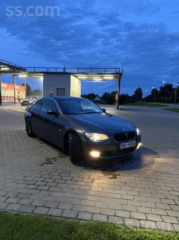 Pelēks BMW 325 2006 Balvi, ar dzinēja tilpumu 2.50 L un nobraukumu 237 tūkst. km par 5150 €, foto 2 vietnē AUTOMOTO.COM.LV