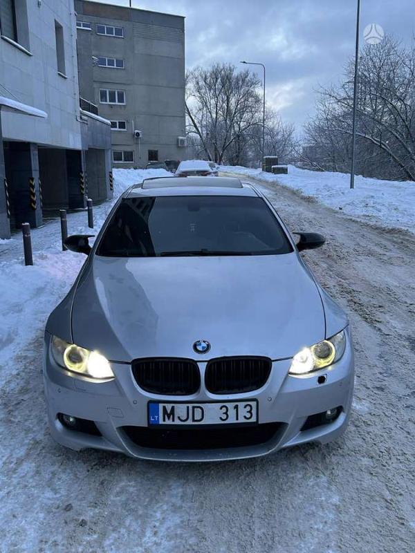 Grey BMW 325 2007 in Vilnius, with an engine capacity of 2.50 L and mileage of 213 thousand km for 5500 €, photo 5 on AUTOMOTO.COM.LV