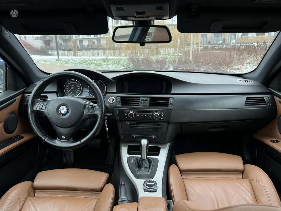 Grey BMW 325 2008 in Vilnius, with an engine capacity of 2.99 L and mileage of 285 thousand km for 7700 €, photo 11 on AUTOMOTO.COM.LV