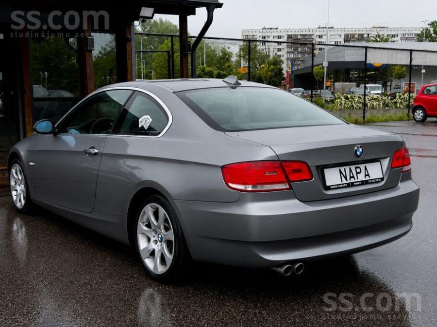 Grey BMW 325 2008 in Riga, with an engine capacity of 3.00 L and mileage of 270 thousand km for 6490 €, photo 6 on AUTOMOTO.COM.LV