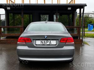 Grey BMW 325 2008 in Riga, with an engine capacity of 3.00 L and mileage of 270 thousand km for 6490 €, photo 8 on AUTOMOTO.COM.LV