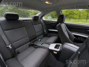 Grey BMW 325 2008 in Riga, with an engine capacity of 3.00 L and mileage of 270 thousand km for 6490 €, photo 11 on AUTOMOTO.COM.LV