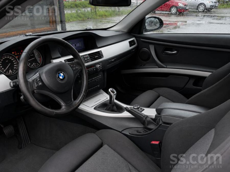 Grey BMW 325 2008 in Riga, with an engine capacity of 3.00 L and mileage of 270 thousand km for 6490 €, photo 14 on AUTOMOTO.COM.LV