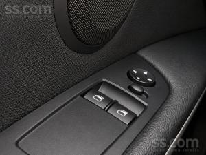 Grey BMW 325 2008 in Riga, with an engine capacity of 3.00 L and mileage of 270 thousand km for 6490 €, photo 16 on AUTOMOTO.COM.LV