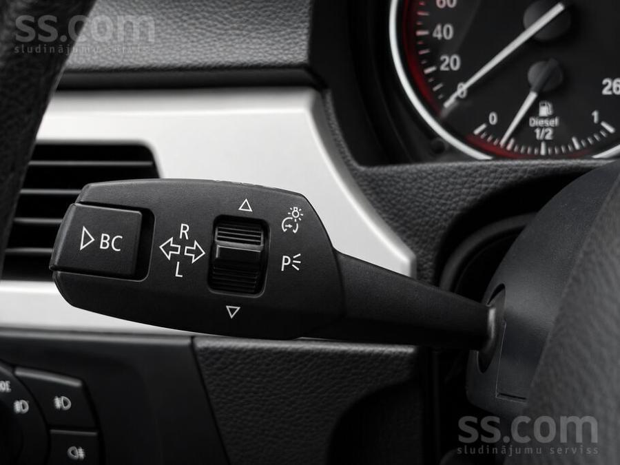 Grey BMW 325 2008 in Riga, with an engine capacity of 3.00 L and mileage of 270 thousand km for 6490 €, photo 23 on AUTOMOTO.COM.LV