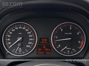 Grey BMW 325 2008 in Riga, with an engine capacity of 3.00 L and mileage of 270 thousand km for 6490 €, photo 26 on AUTOMOTO.COM.LV