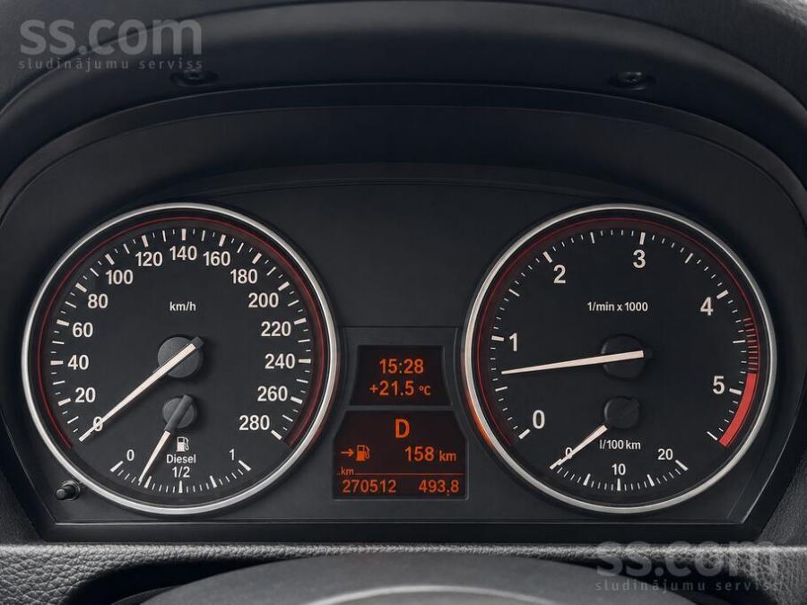 Grey BMW 325 2008 in Riga, with an engine capacity of 3.00 L and mileage of 270 thousand km for 6490 €, photo 26 on AUTOMOTO.COM.LV