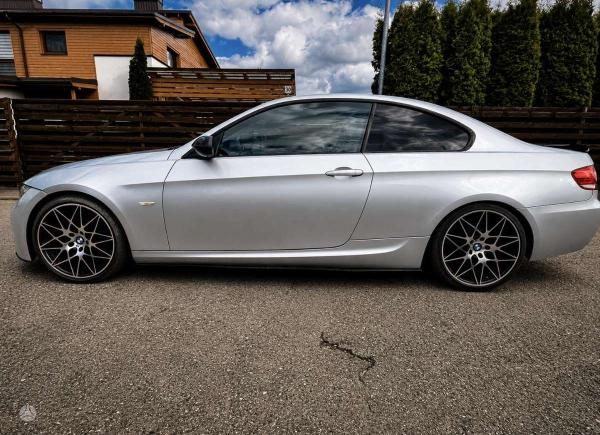 Pelēks BMW 325 2008 Viļņa, ar dzinēja tilpumu 0.00 L un nobraukumu 334 tūkst. km par 7200 €, foto 3 vietnē AUTOMOTO.COM.LV