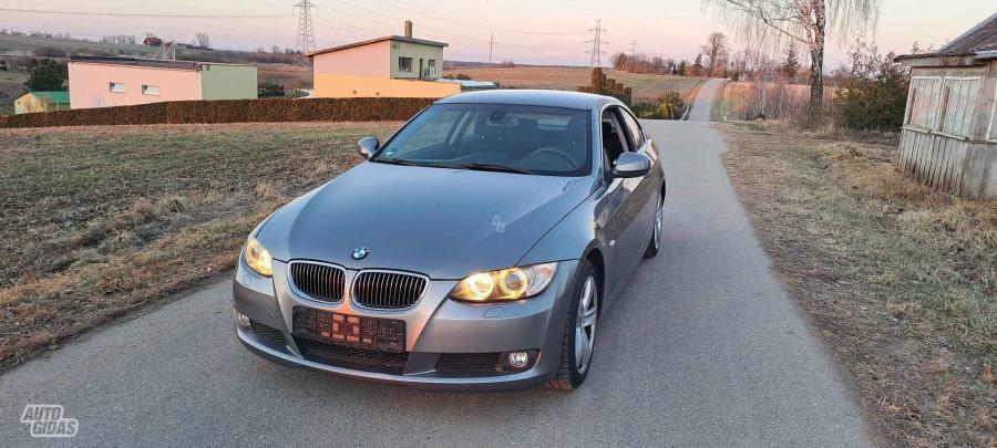Pelēks BMW 325 2009 Alīta, ar dzinēja tilpumu 3.00 L un nobraukumu 228 tūkst. km par 3900 €, foto 1 vietnē AUTOMOTO.COM.LV